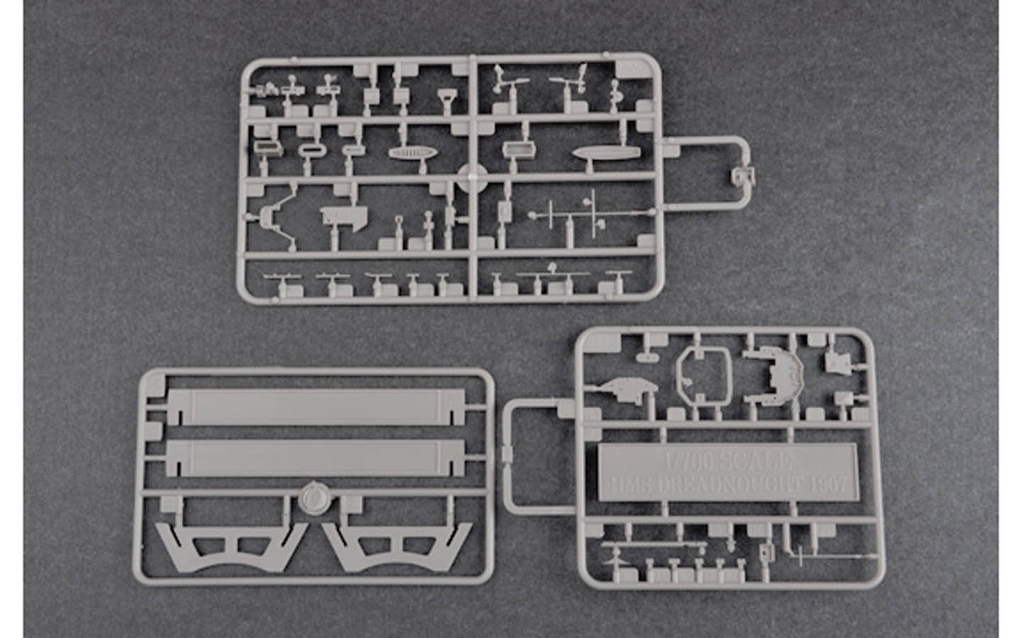 HMS Dreadnought 1907 - Trumpeter 06704 | kingshobby.com