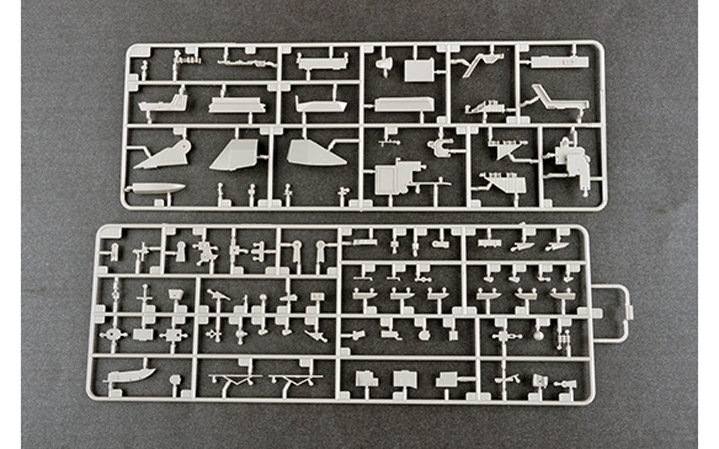 USS Kitty Hawk CV-63 - Trumpeter 06714 | kingshobby.com