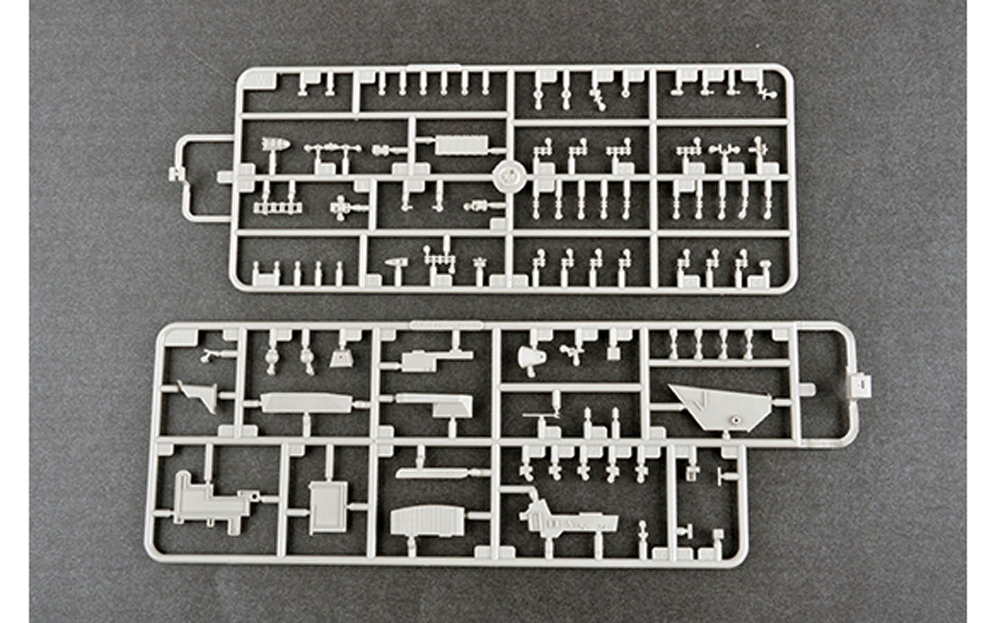 USS Kitty Hawk CV-63 - Trumpeter 06714 | kingshobby.com