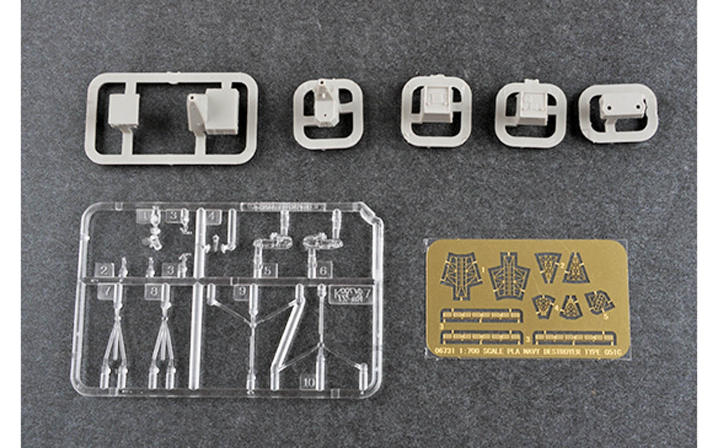 PLA Navy Type 051C Destroyer - Trumpeter 06731 | kingshobby.com