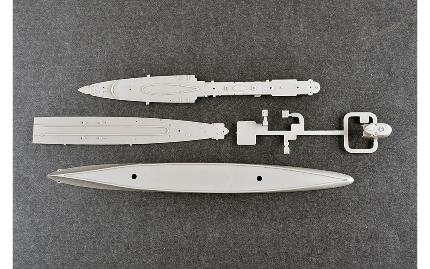 Russian Destroyer Taszkient 1940 - Trumpeter 06746 | kingshobby.com