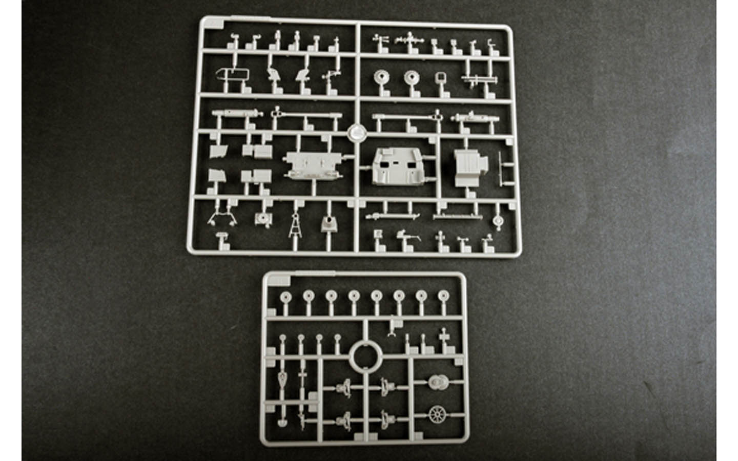 German Pz.Sfl.IVa Dicker Max - Trumpeter 07108 | kingshobby.com