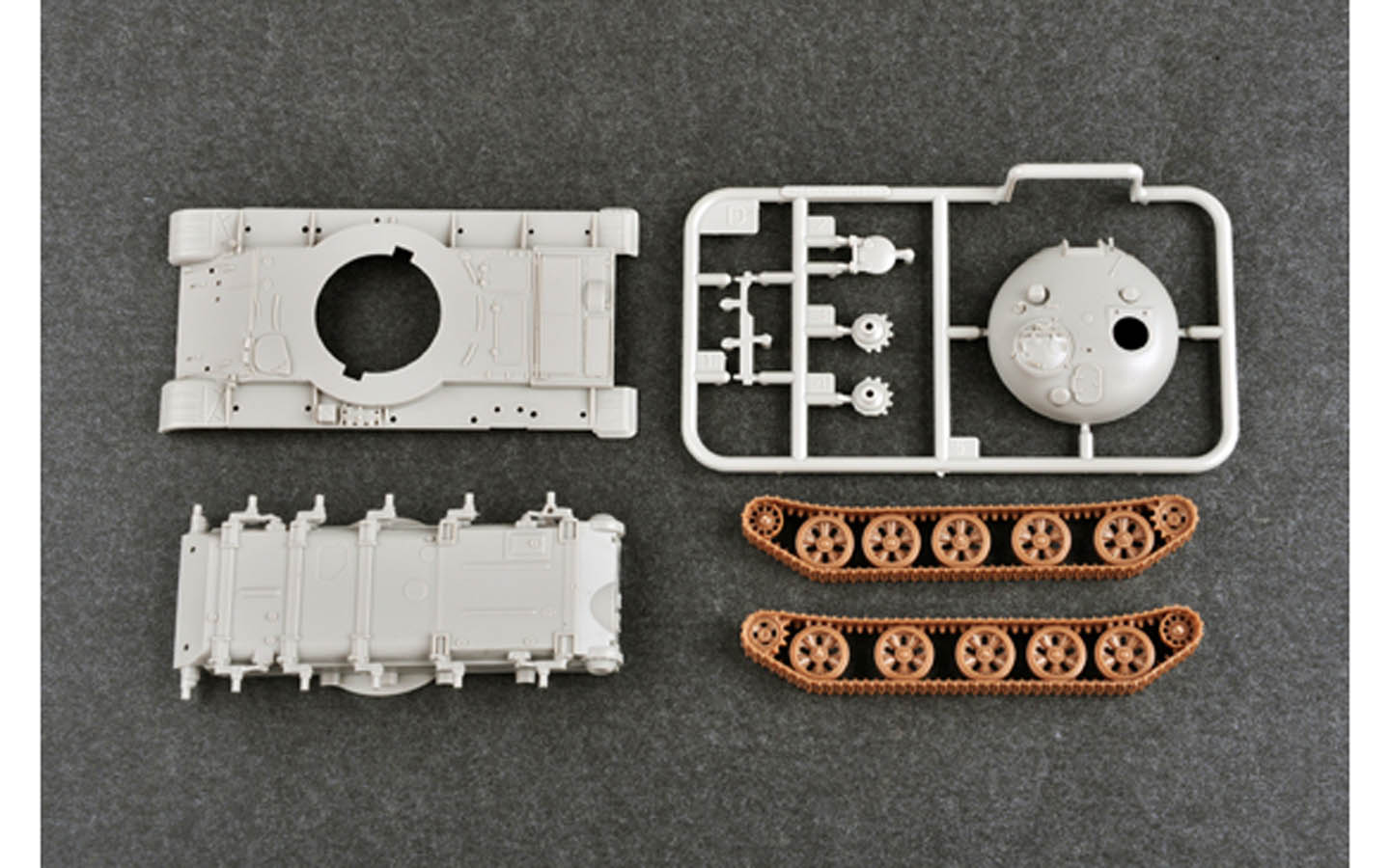 Russian T-62 Main Battle Tank, Model 1962 - Trumpeter 07146 ...