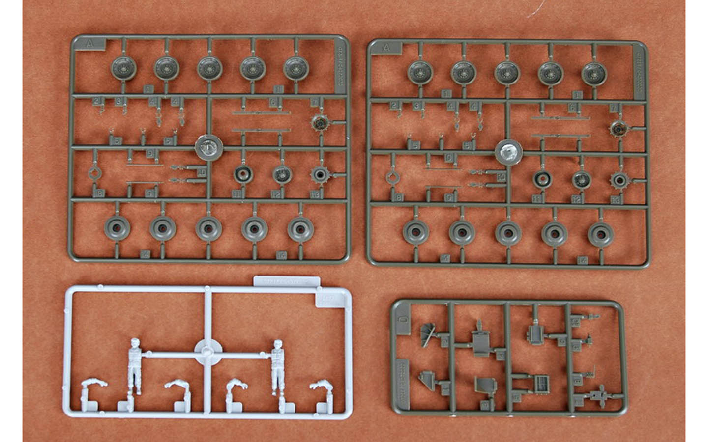 JGSDF Type 74 Tank - Trumpeter 07218 | kingshobby.com