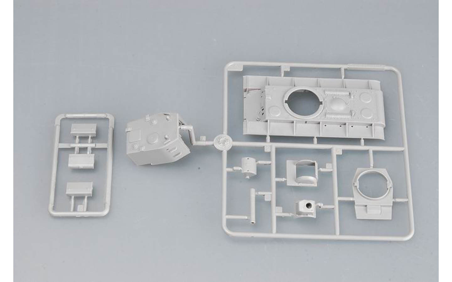 Soviet KV-2 M1940 Tank - Trumpeter 07235 | kingshobby.com