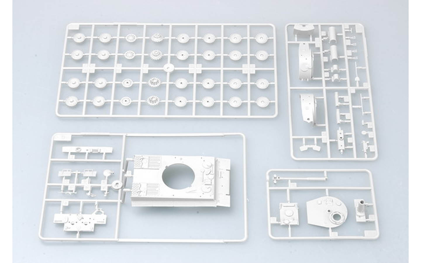Tiger I Tank Late Production - Trumpeter 07244 | kingshobby.com