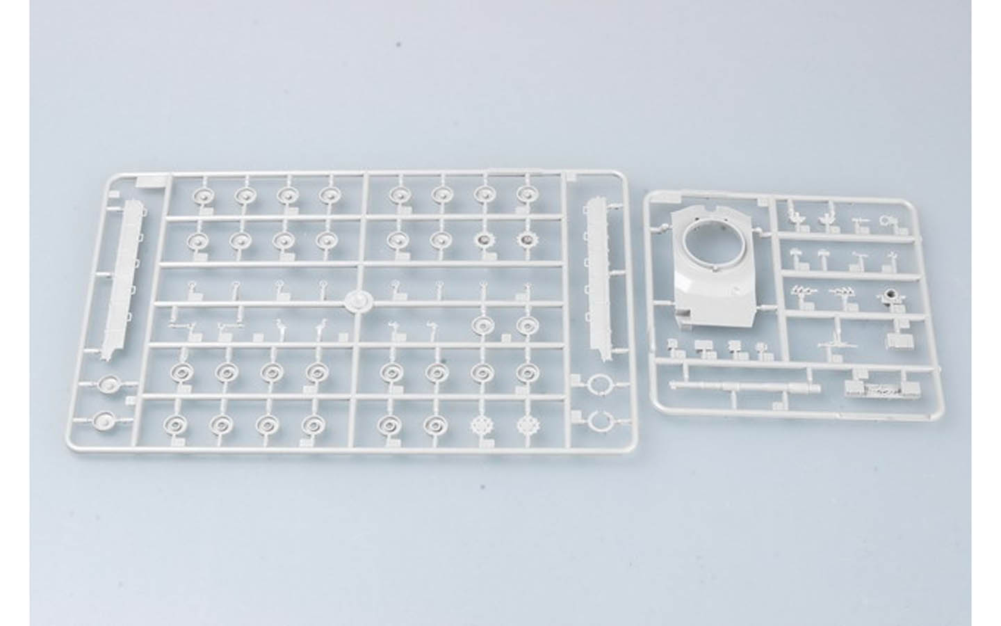 Italian C1 Ariete MBT - Trumpeter 07250 | kingshobby.com