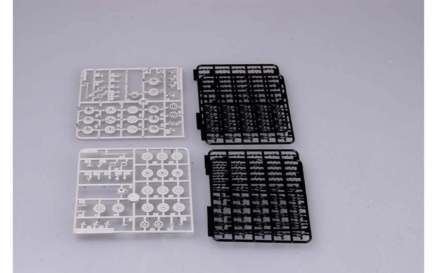 Sd.Kfz.9 Schwere Zugkraftwagen 18T type F3, Late Version - Trumpeter ...