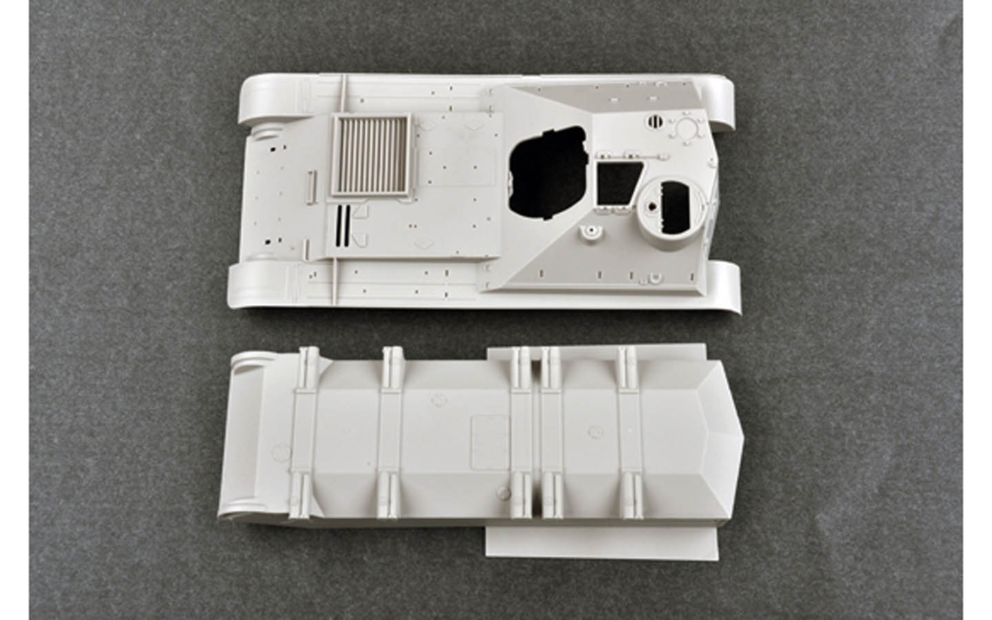 Soviet SU-101 SPA - Trumpeter 09505 | kingshobby.com