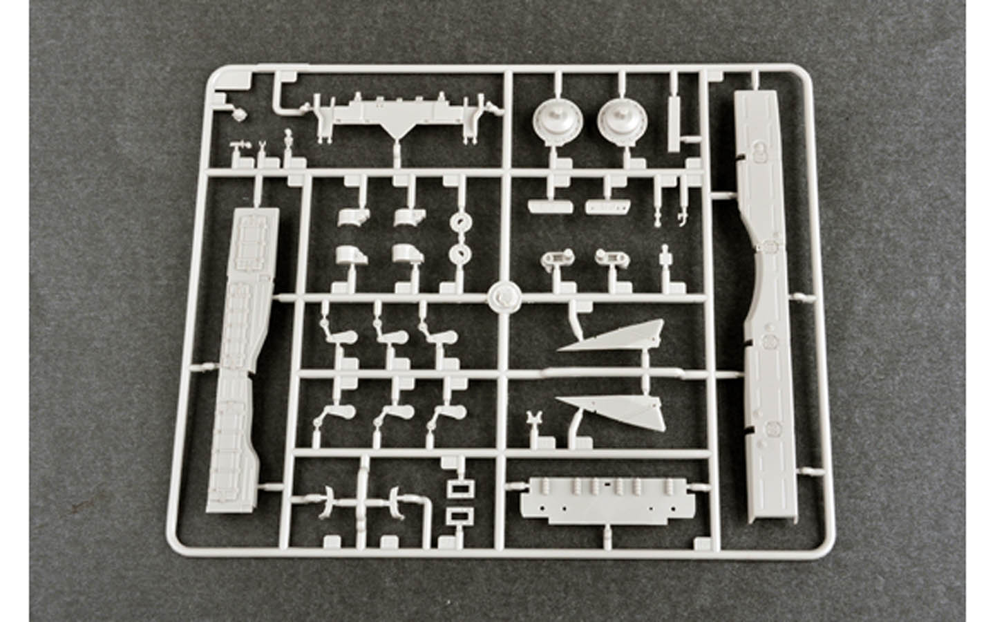Russian T-72B2, Rogataka - Trumpeter 09507 | kingshobby.com