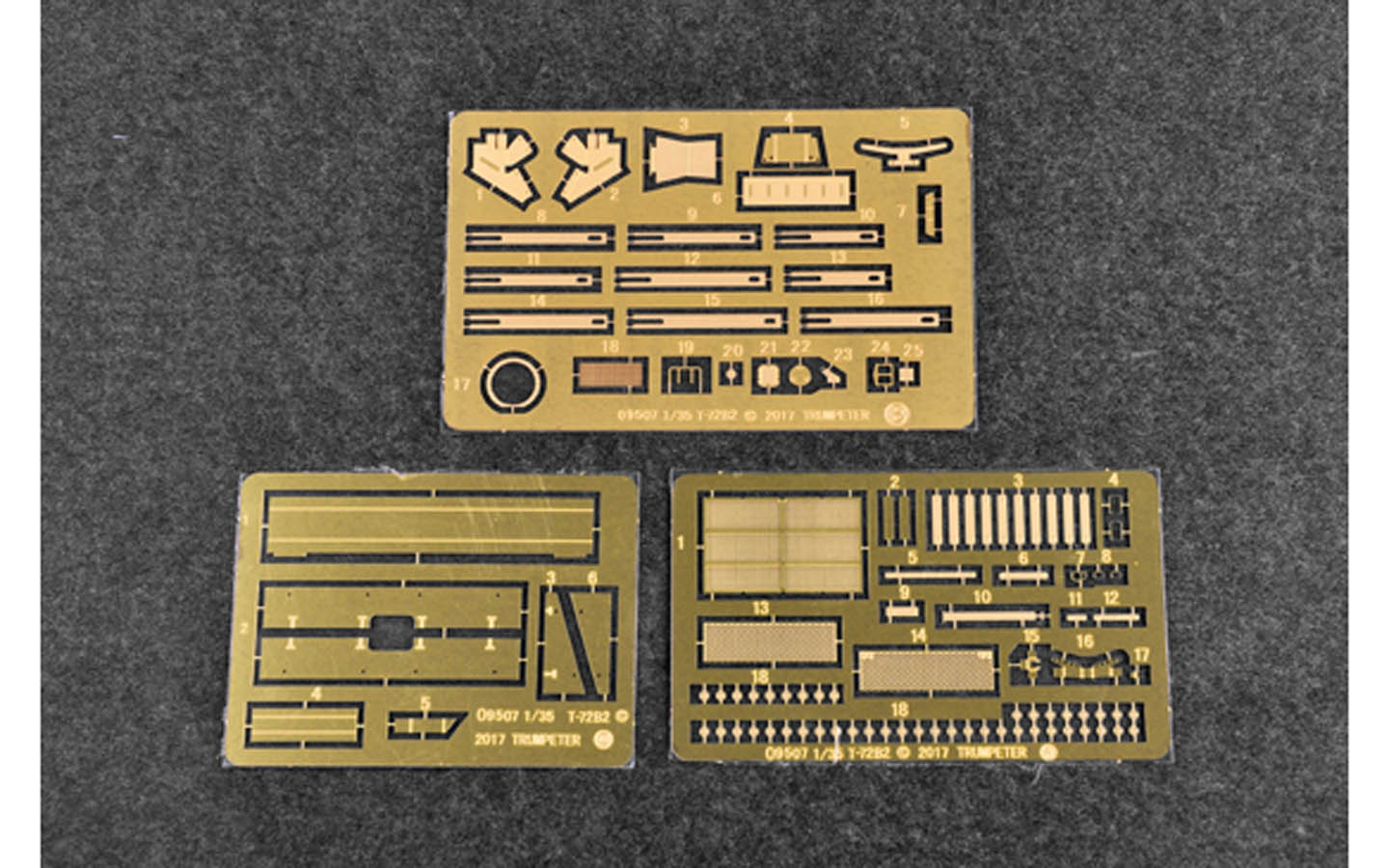 Russian T-72B2, Rogataka - Trumpeter 09507 | kingshobby.com