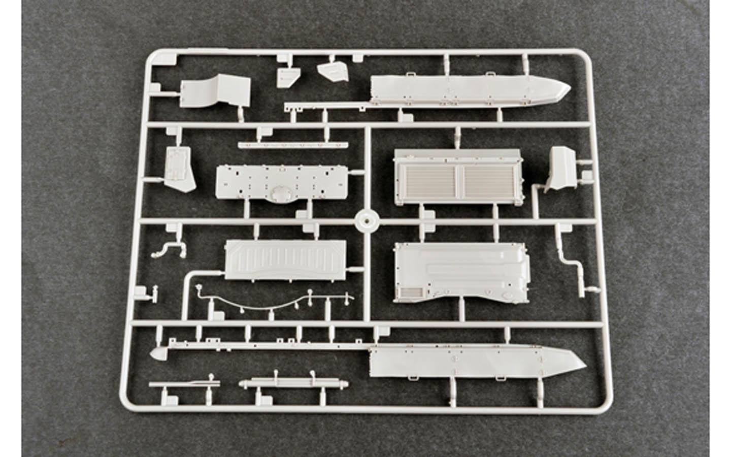 Russian T-72B2, Rogataka - Trumpeter 09507 | kingshobby.com
