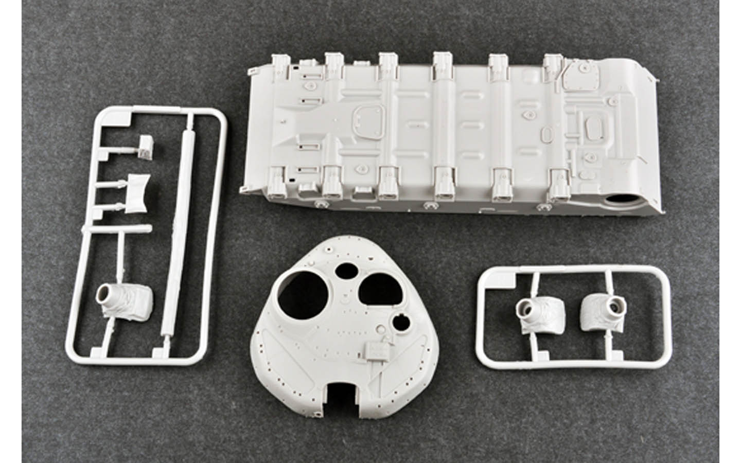 Russian T-72B3M MBT - Trumpeter 09510 | kingshobby.com
