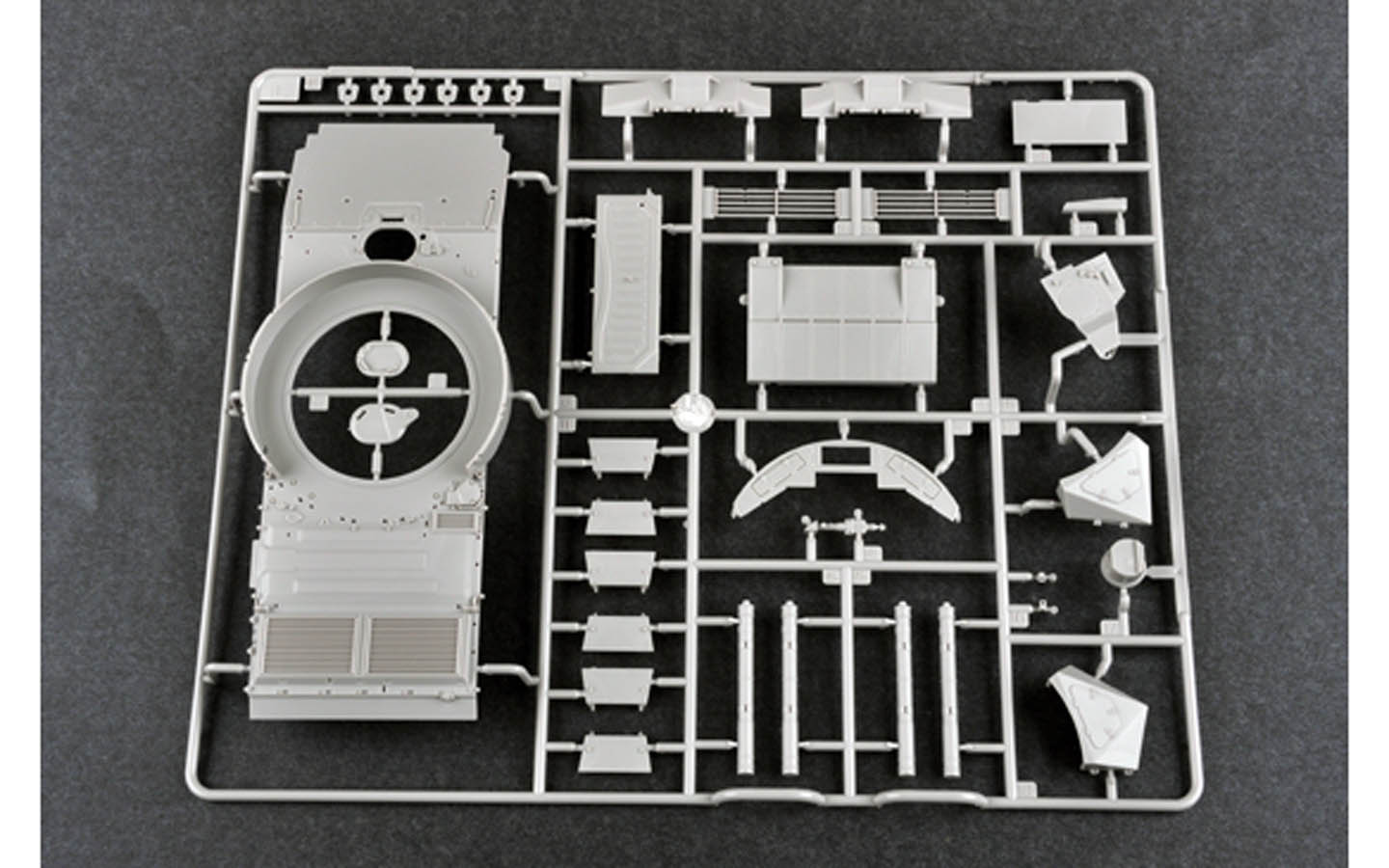 Russian BMPT-72 Terminator-2 - Trumpeter 09515 | kingshobby.com