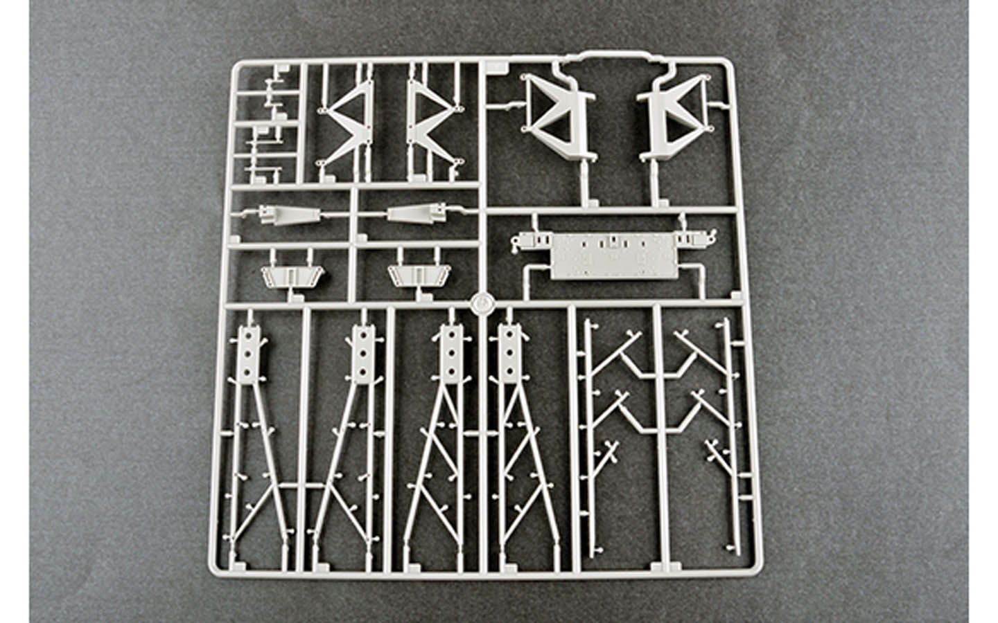 Russian S-300V 9A82 SAM - Trumpeter 09518 | kingshobby.com