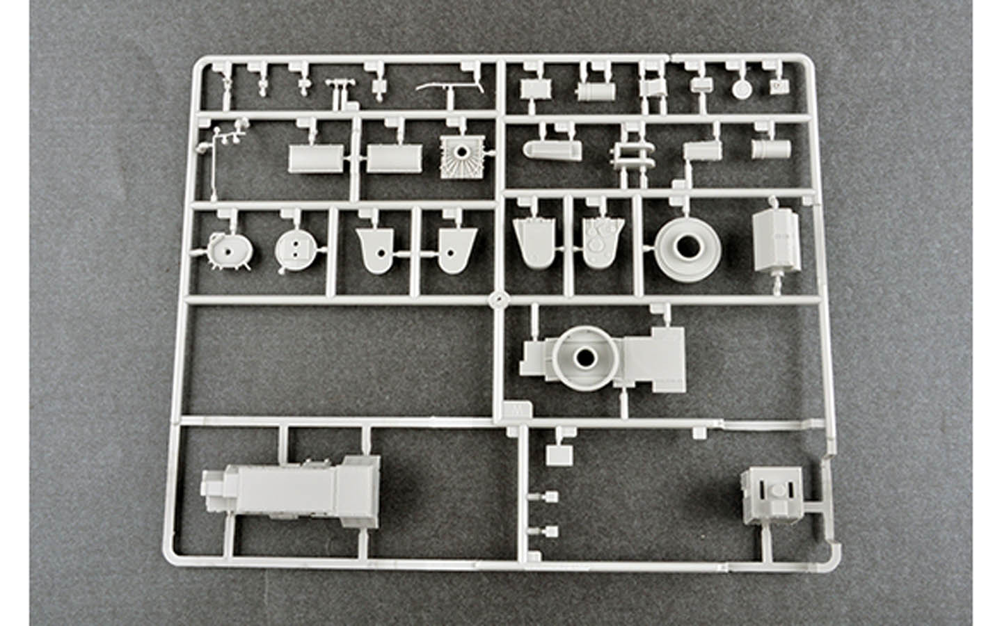 Russian S-300V 9A82 SAM - Trumpeter 09518 | kingshobby.com
