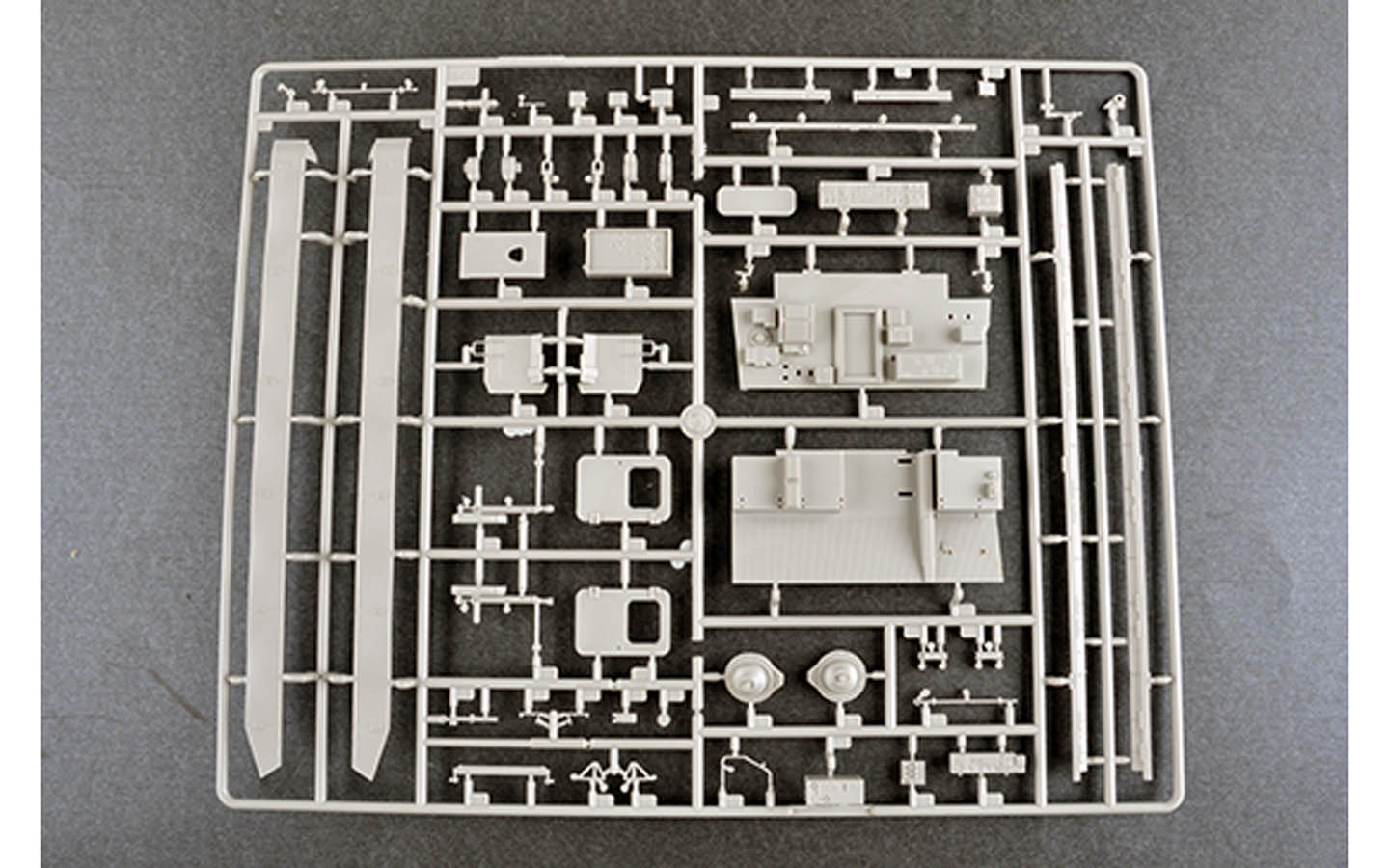 Russian S-300V 9A85 SAM - Trumpeter 09521 | kingshobby.com