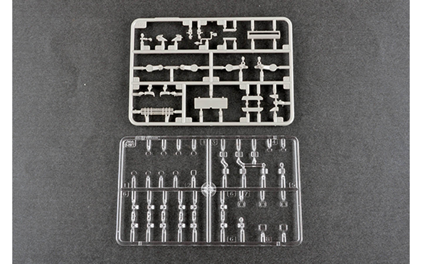 Russian T-80U MBT - Trumpeter 09525 | kingshobby.com