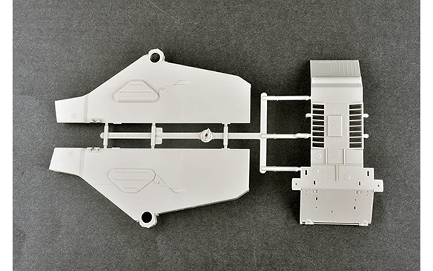 Soviet 2A3 Kondensator 2P 406mm Self-Propelled Howitzer - Trumpeter 09529 | kingshobby.com
