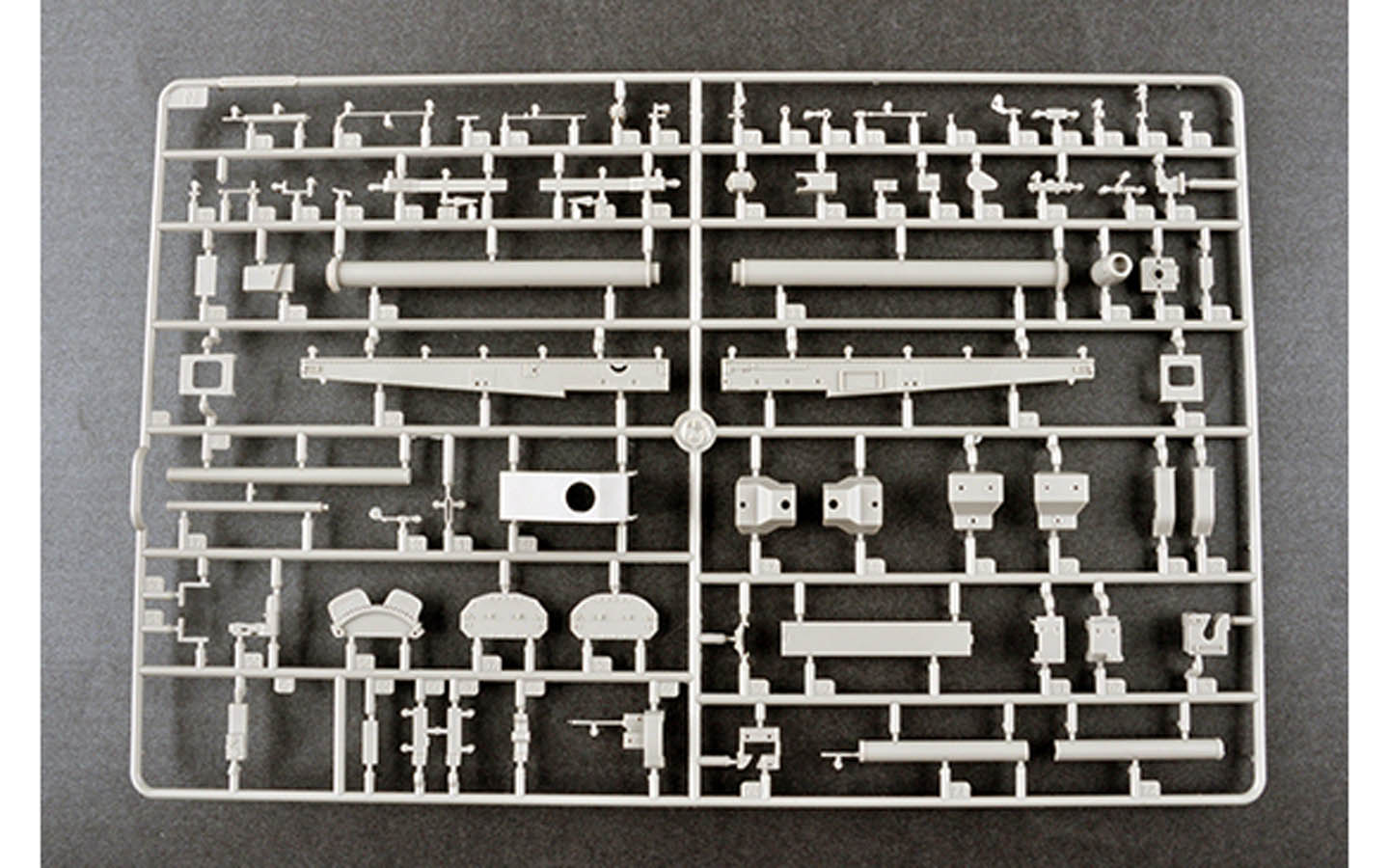 Flakpanther Tank with 8.8cm Flak 41 Gun - Trumpeter 09530 | kingshobby.com