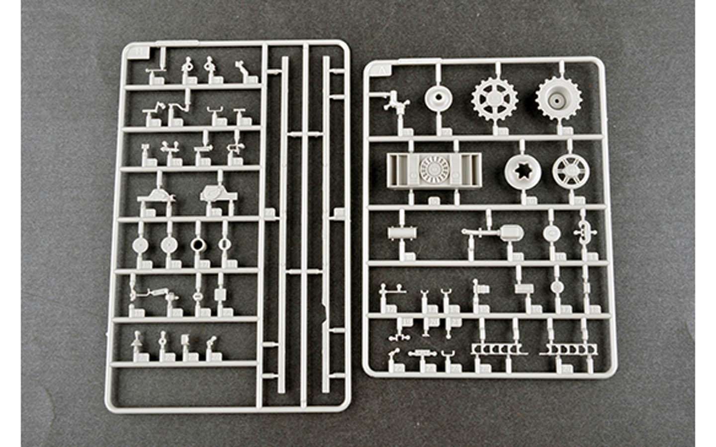 Flakpanther w/8.8cm Flakrakete Rheintochter 1 - Trumpeter 09532 ...