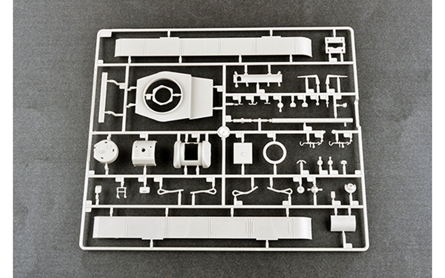 Russian KV-3 Heavy Tank - Trumpeter 09544 | kingshobby.com
