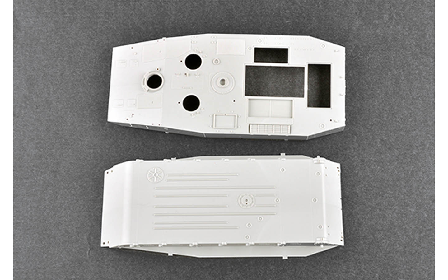 2P16 Launcher with Missile of 2k6 Luna (FROG-5) - Trumpeter 09545 ...