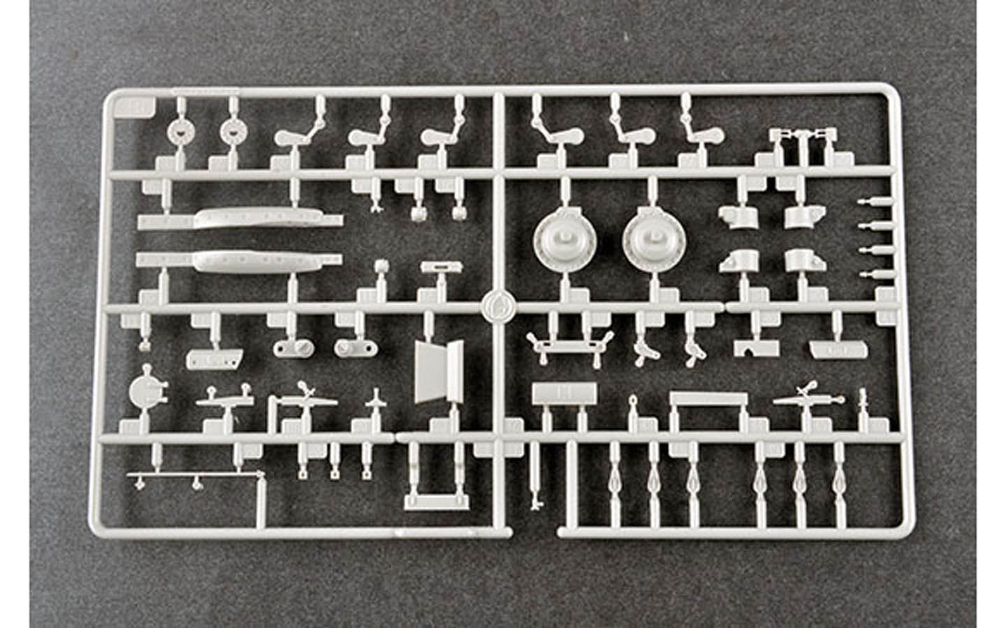 Russian T-72A Model 1979 MBT - Trumpeter 09546 | kingshobby.com