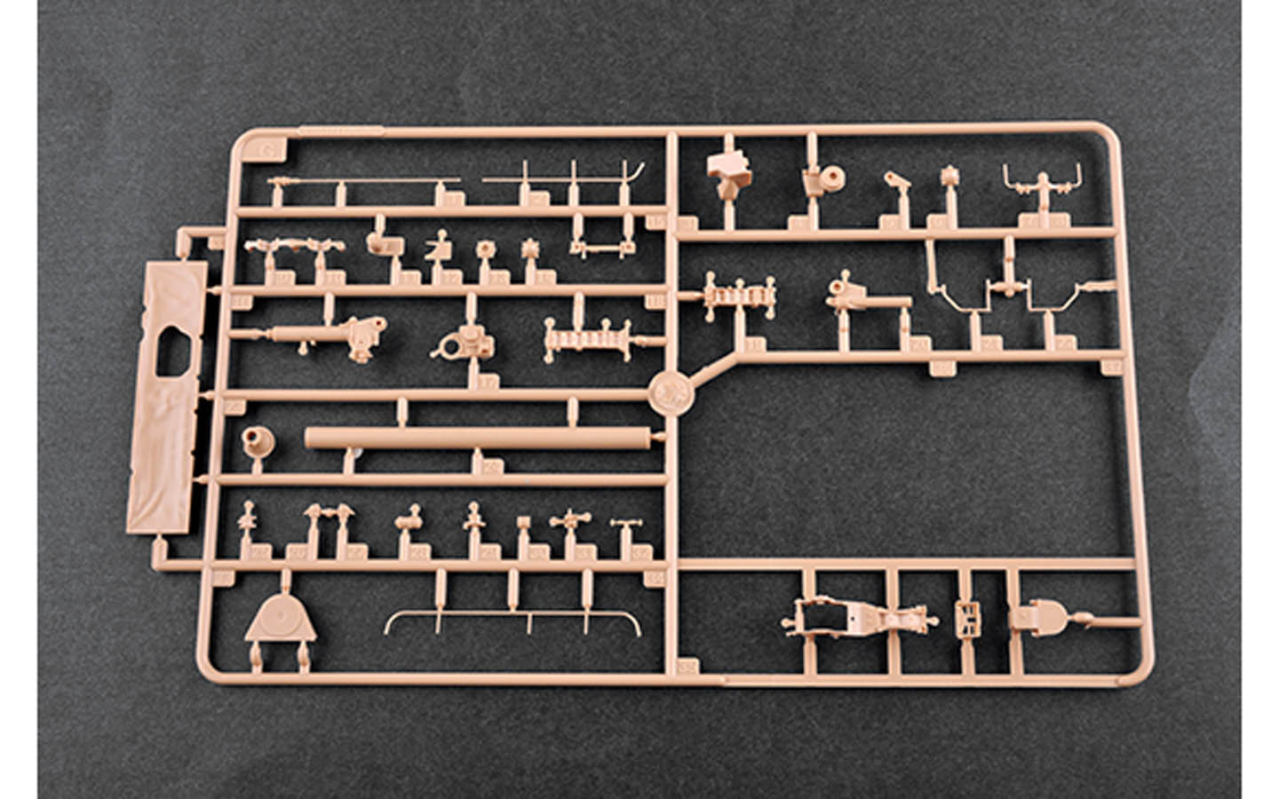 Russian 9P157-2 Khrizantema-S Anti-Tank System - Trumpeter 09551 ...