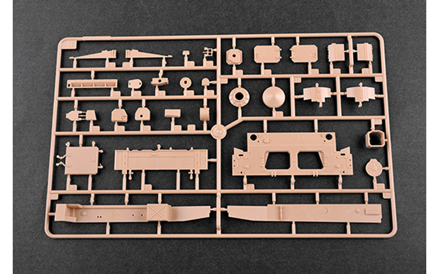 Russian 9P157-2 Khrizantema-S Anti-Tank System - Trumpeter 09551 ...