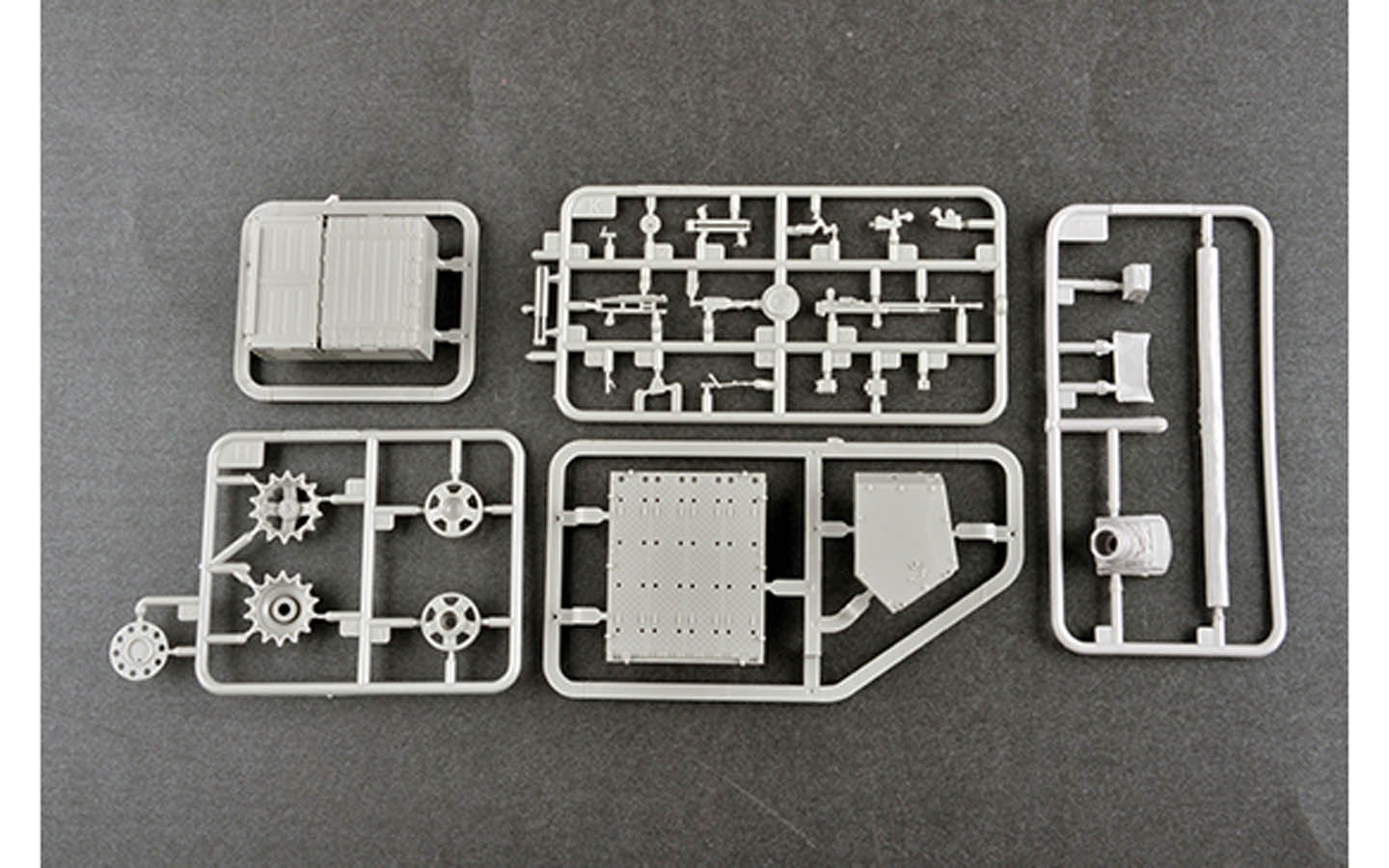 Russian Armored Mine-Clearing Vehicle BMR-3 - Trumpeter 09552 ...