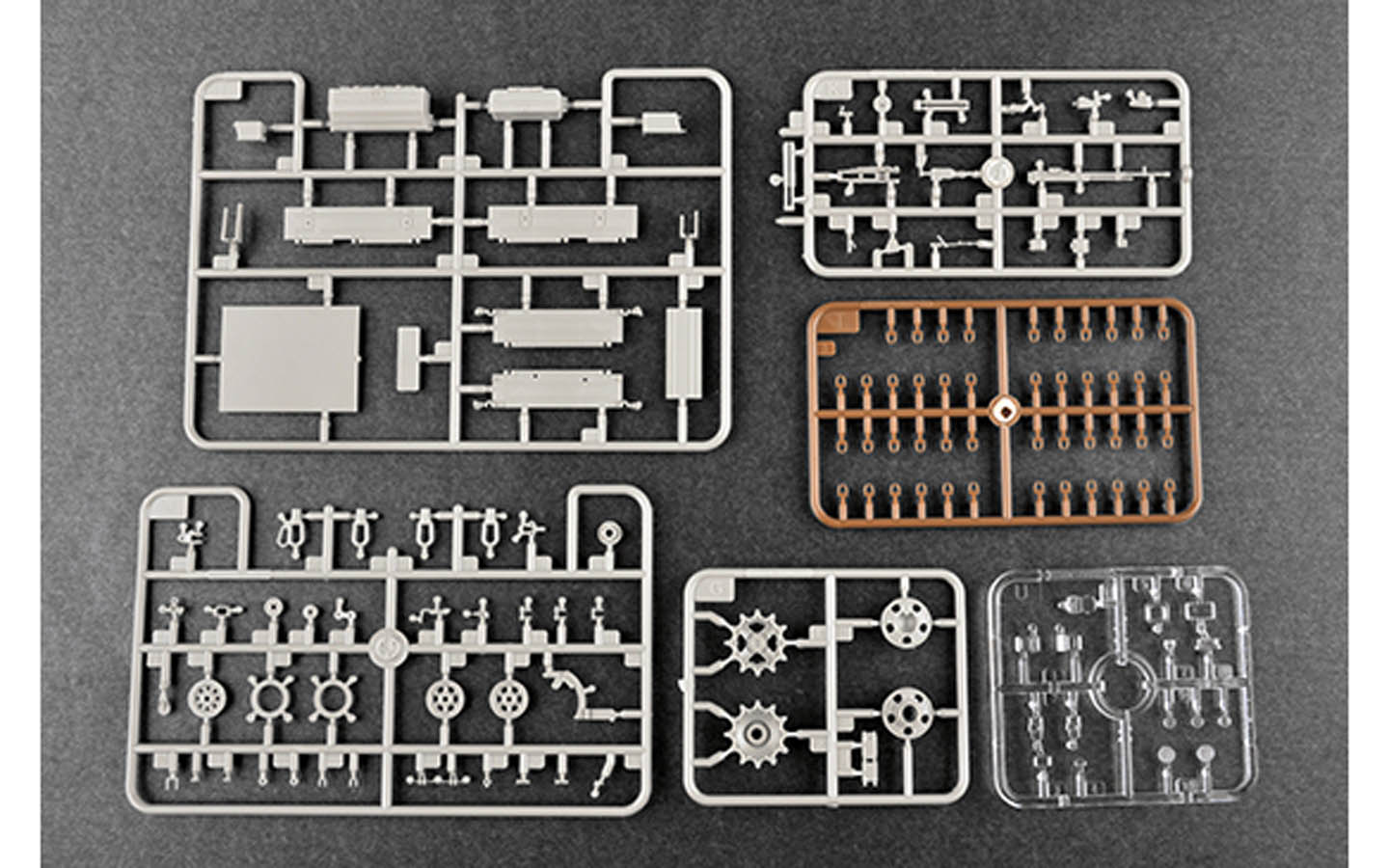 Russian BREM-1M Armoured Recovery Vehicle - Trumpeter 09554 ...
