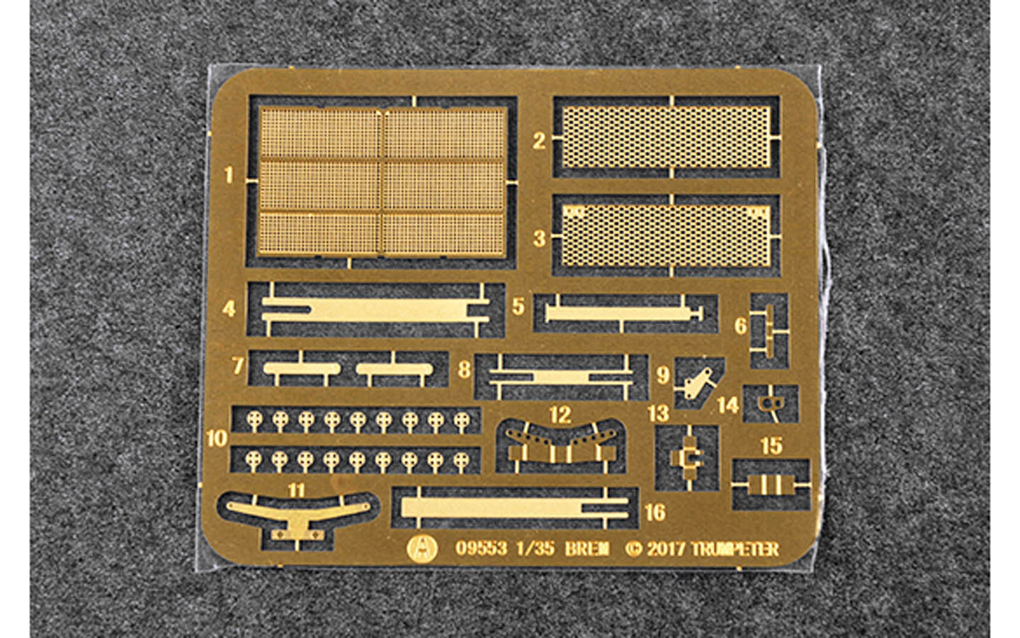 Russian BREM-1M Armoured Recovery Vehicle - Trumpeter 09554 ...