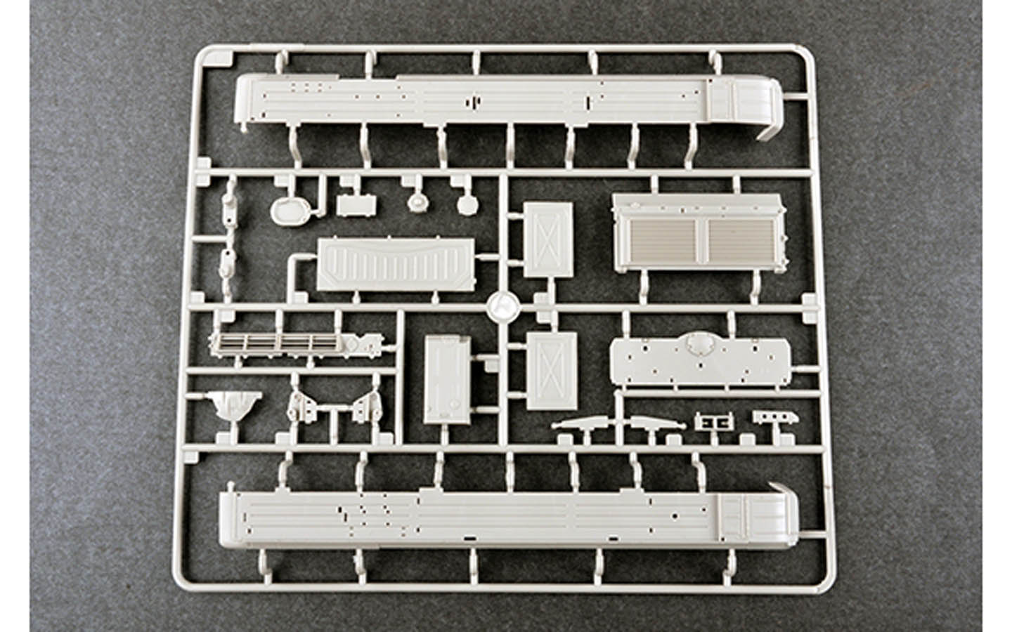 Russian BREM-1M Armoured Recovery Vehicle - Trumpeter 09554 ...