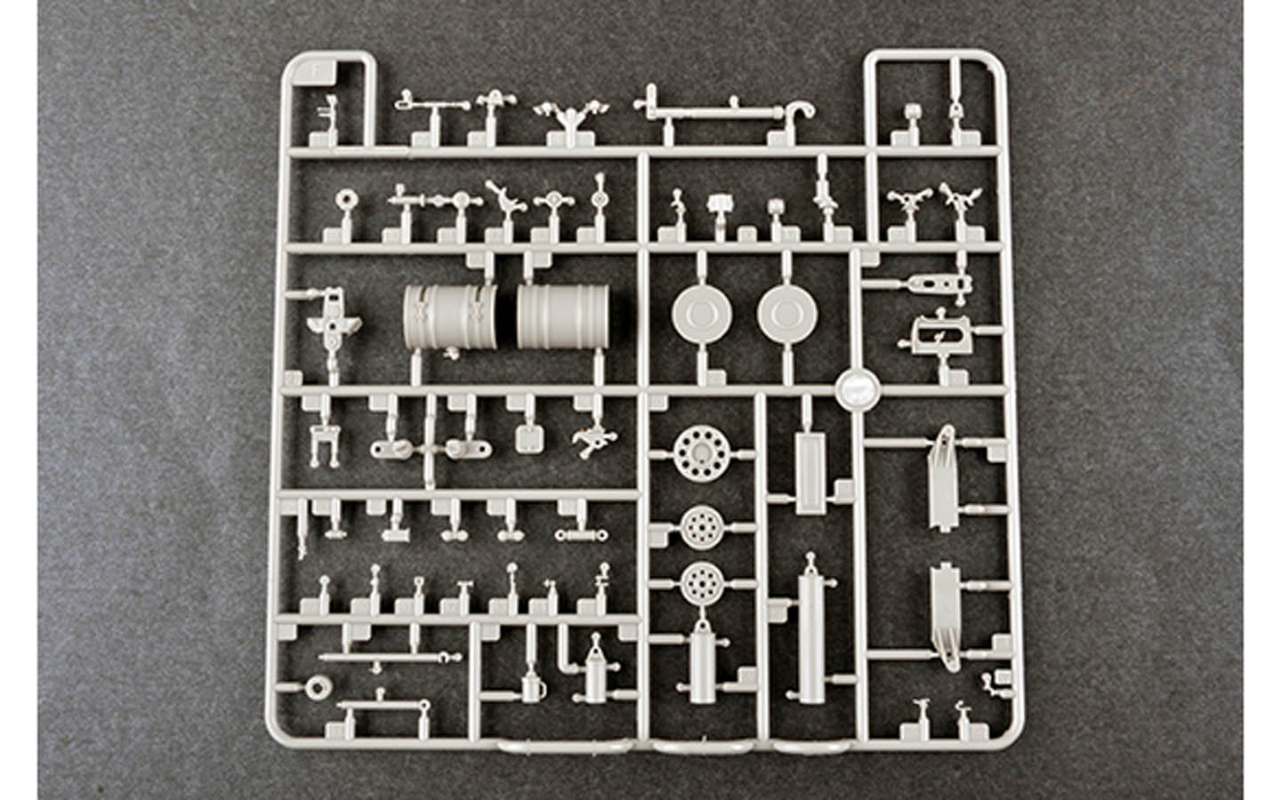Russian BREM-1M Armoured Recovery Vehicle - Trumpeter 09554 ...