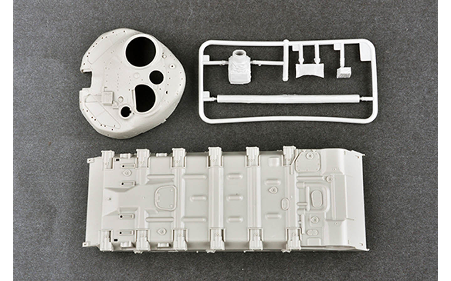 Russian T-72B3 MBT Model 2016 - Trumpeter 09561 | kingshobby.com