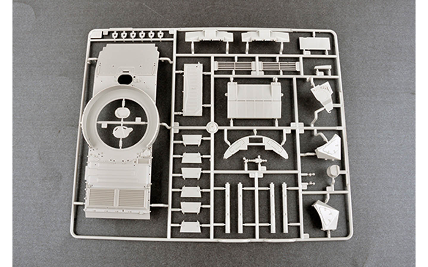 Russian Object 199 BMPT Ramka with ATGM launcher, ATAKA - Trumpeter ...