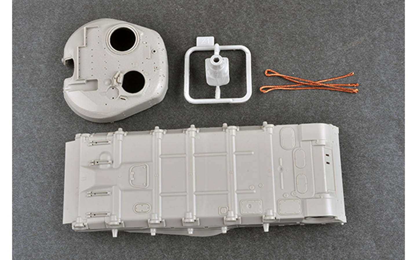 Russian T-80UD MBT - Early - Trumpeter 09581 | kingshobby.com