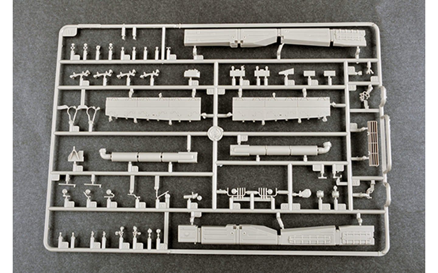 Russian T-80UD MBT - Early - Trumpeter 09581 | kingshobby.com