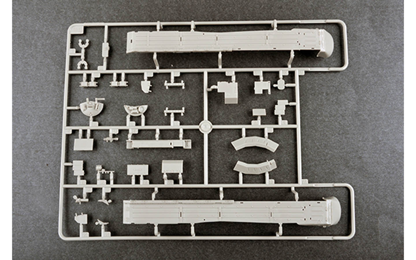 Russian T-80UD MBT - Early - Trumpeter 09581 | kingshobby.com