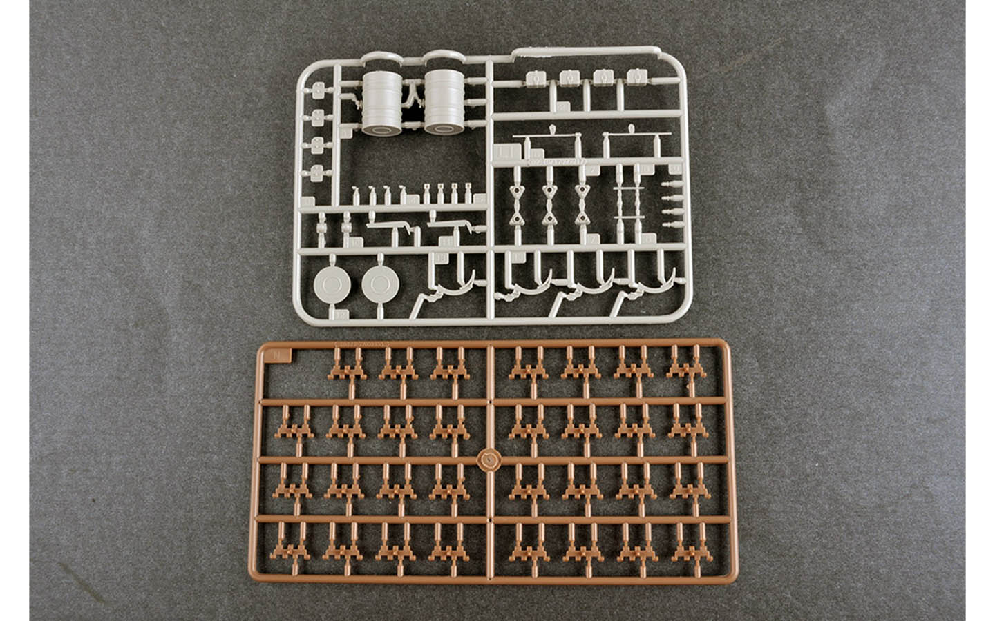 Soviet Object 172 T-72 Ural - Trumpeter 09601 | kingshobby.com