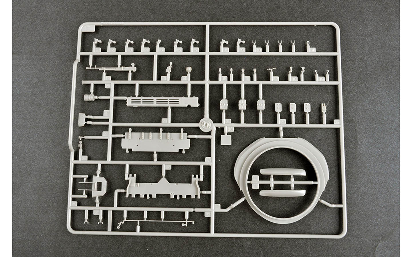 Russian T-72B3 with 4S24 Soft Case ERA and Grating Armour - Trumpeter ...