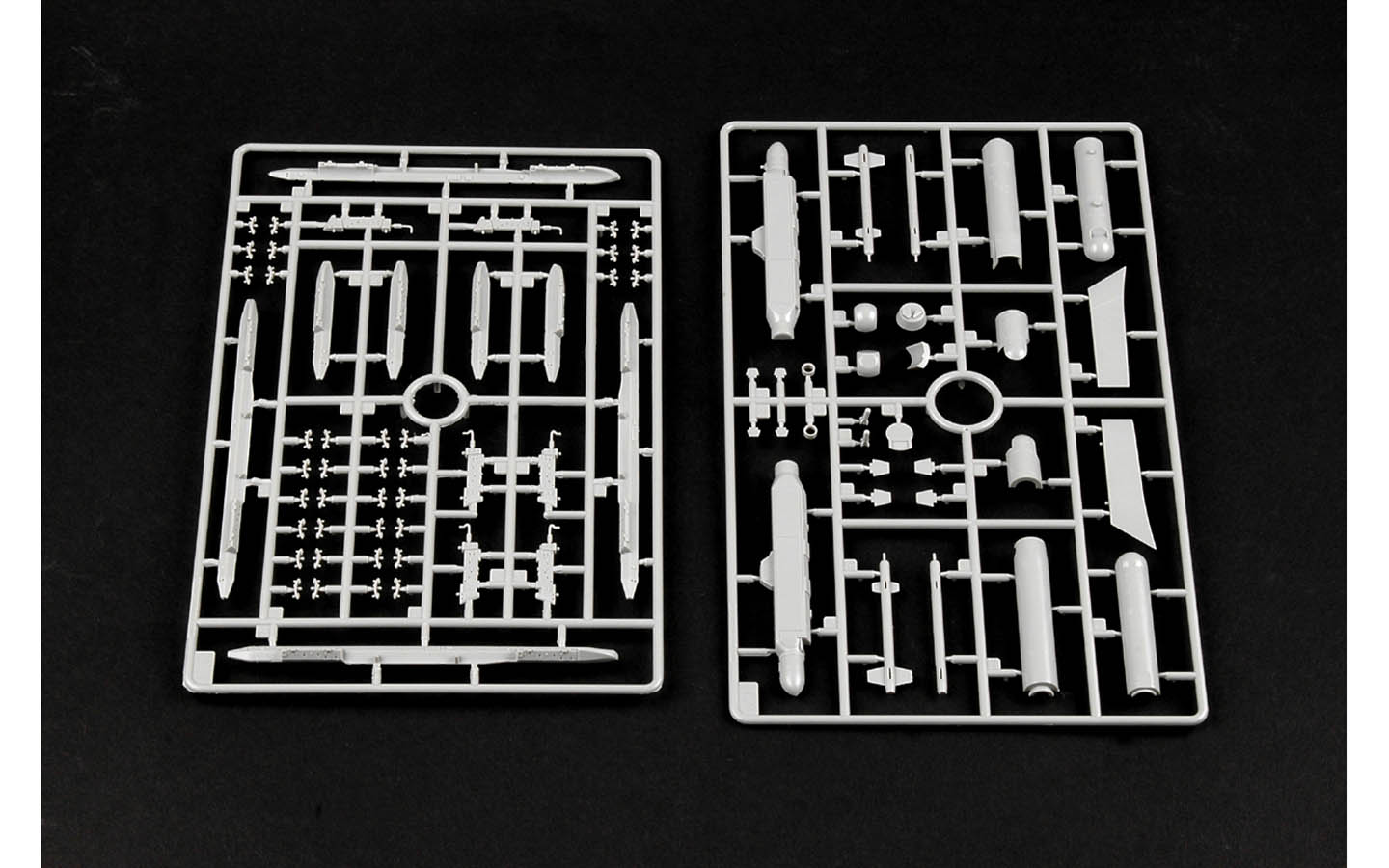 Guided Bombs, US Aircraft Weapons - Trumpeter 03304 | kingshobby.com