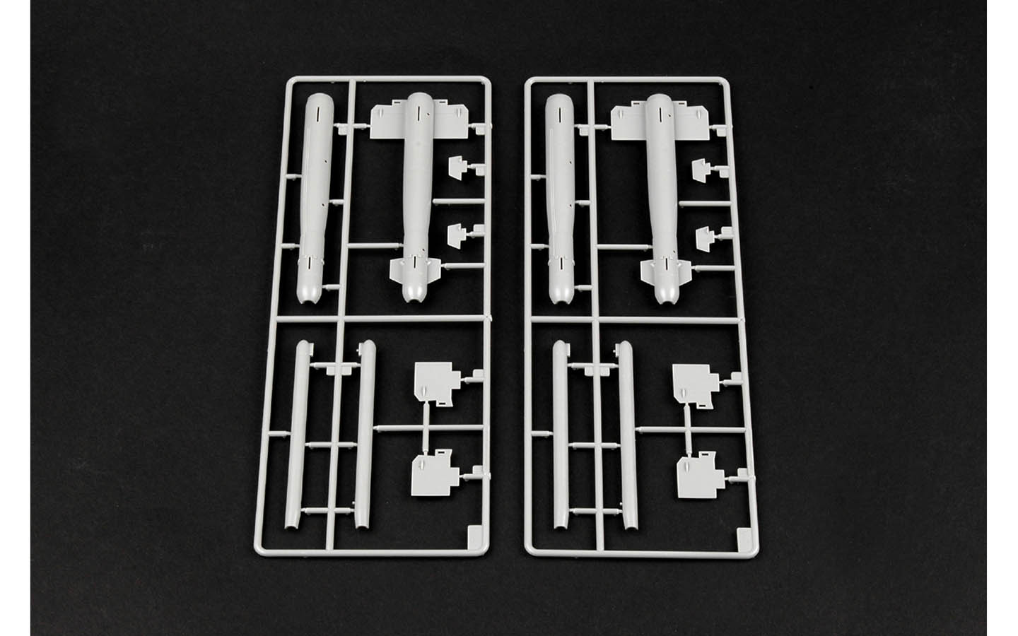 Guided Bombs, US Aircraft Weapons - Trumpeter 03304 | kingshobby.com