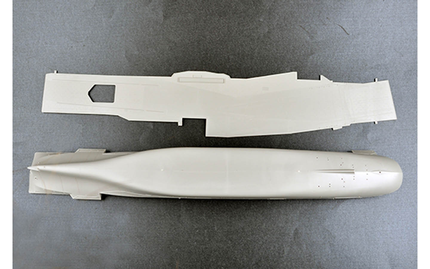 USS Intrepid CV-11 - Trumpeter 05618 | kingshobby.com