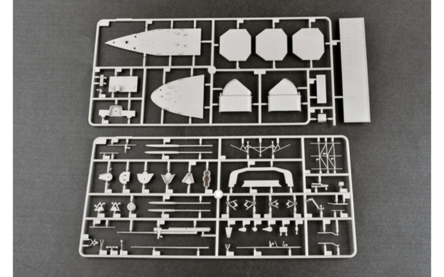 German Navy Aircraft Carrier DKM Peter Strasser - Trumpeter 05628 ...