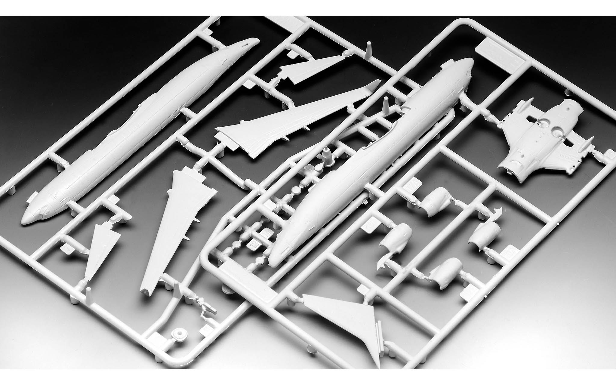Boeing 737-800 - Revell 03809 | kingshobby.com