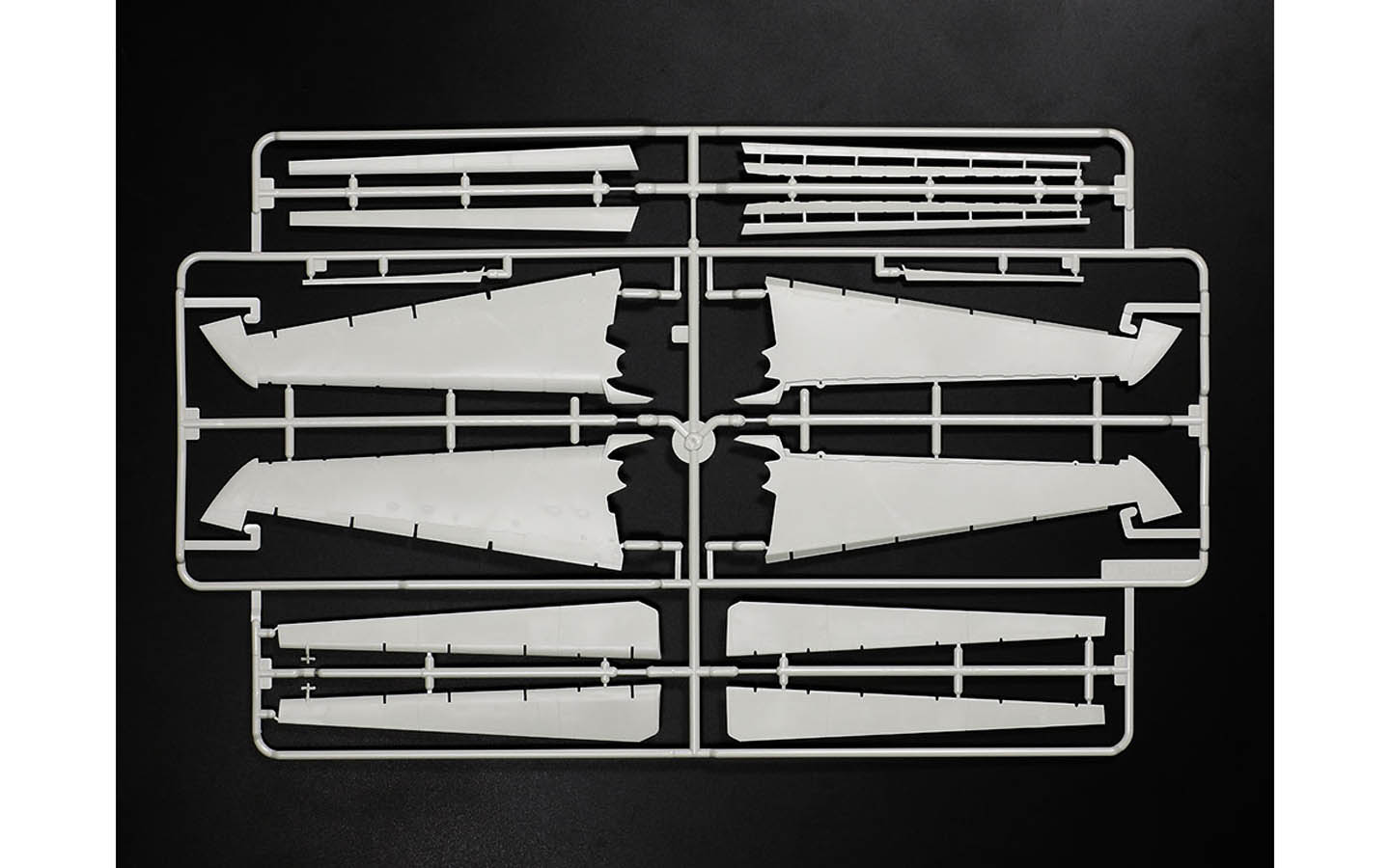Grumman F-14A Tomcat - Late Model Carrier Launch Set - Tamiya 61122 ...