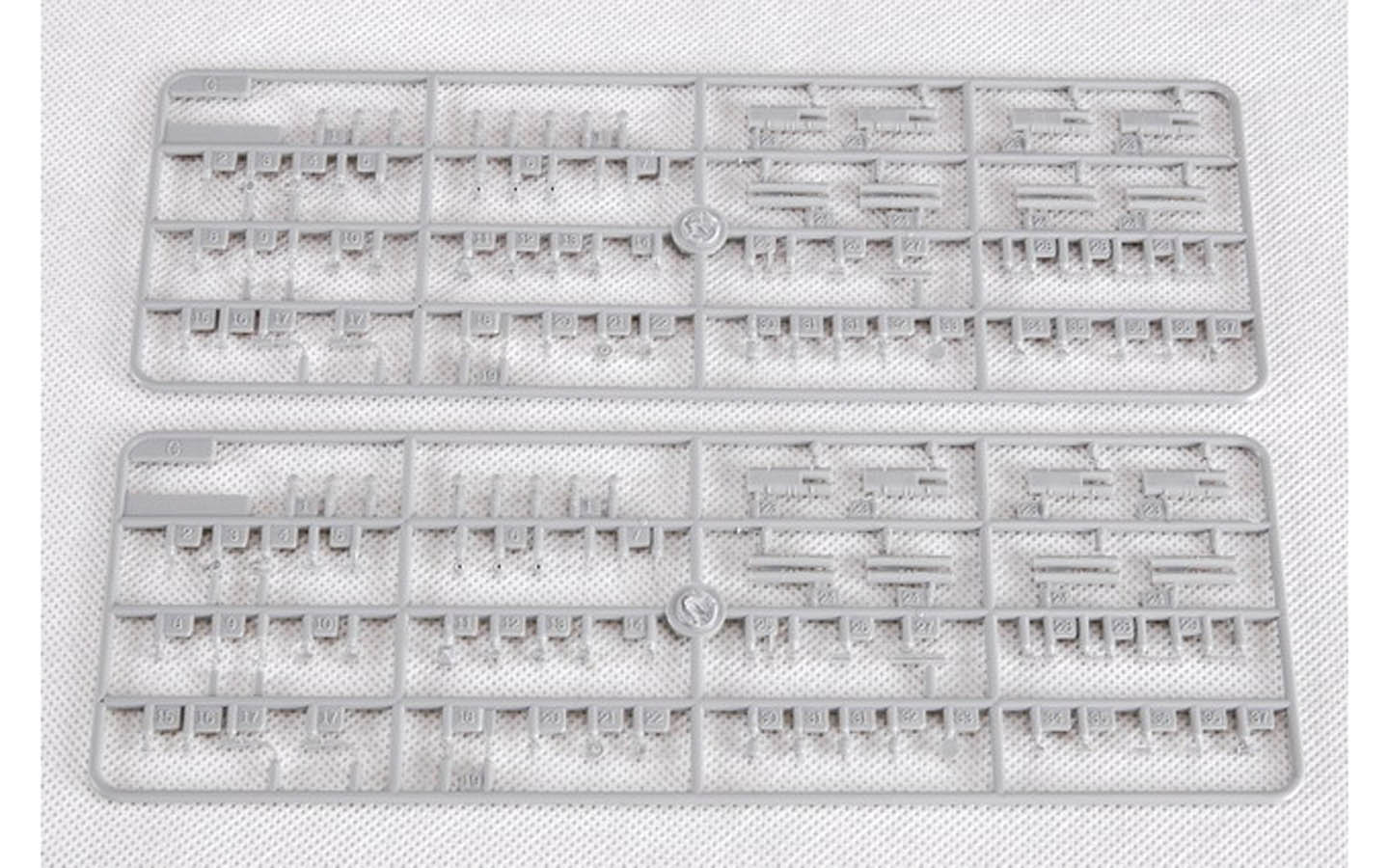 Russian Navy Slava Class Cruiser Moskva - Trumpeter 05720 | kingshobby.com