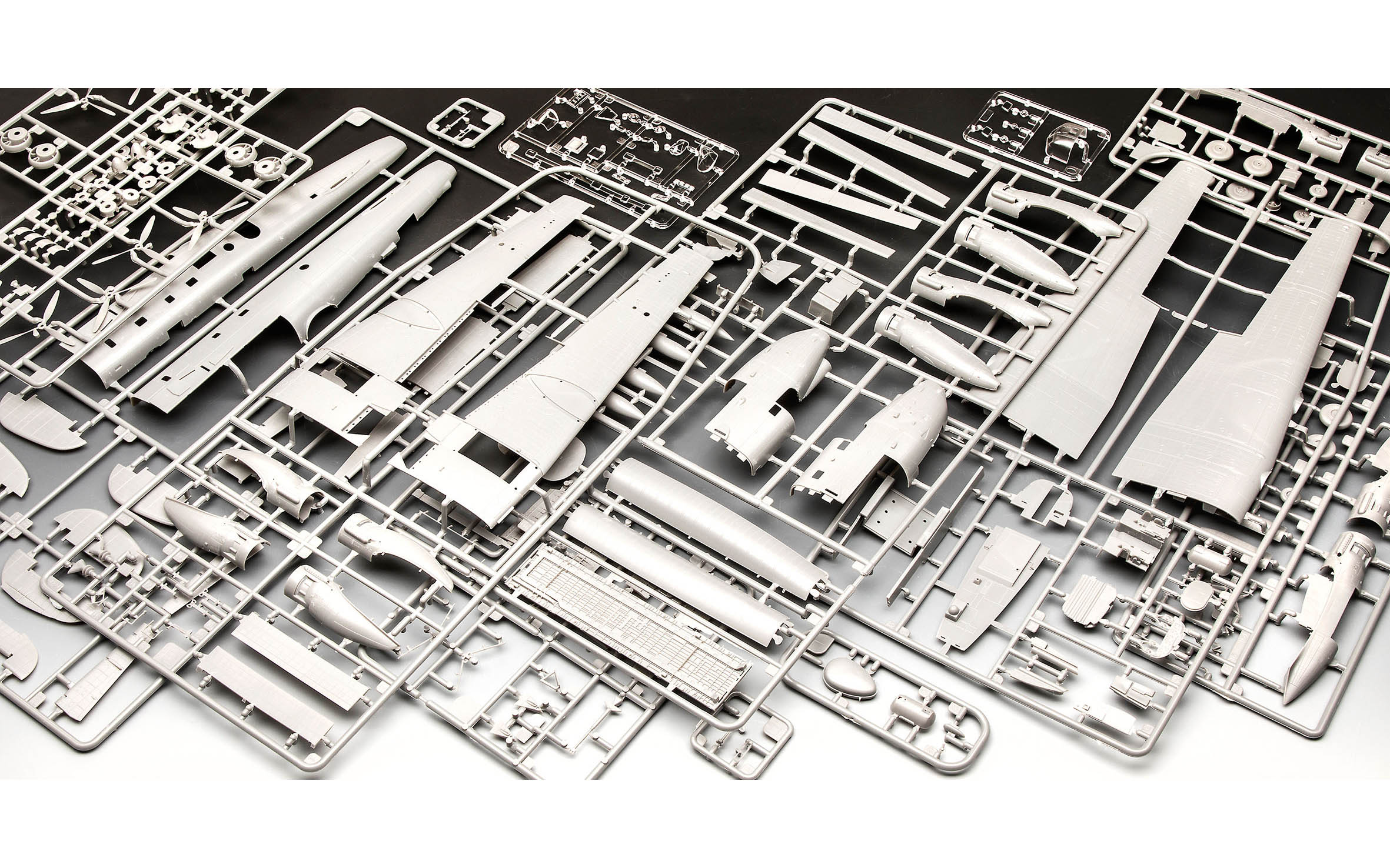 Avro Shackleton MR.3 - Revell 03873 | kingshobby.com